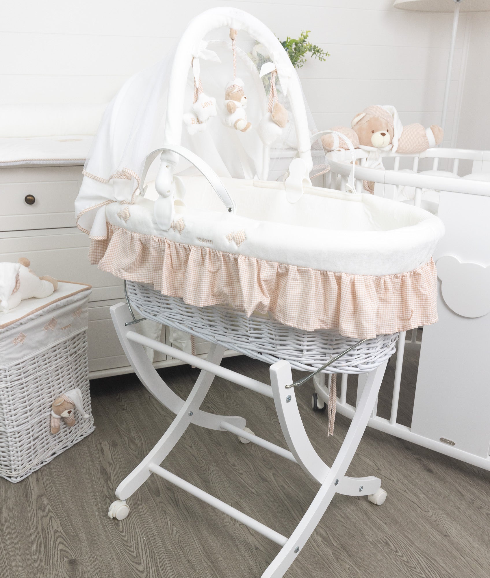 Newborn Bassinet Starter Bundle | White & Beige – FLYBYFLY® USA ...